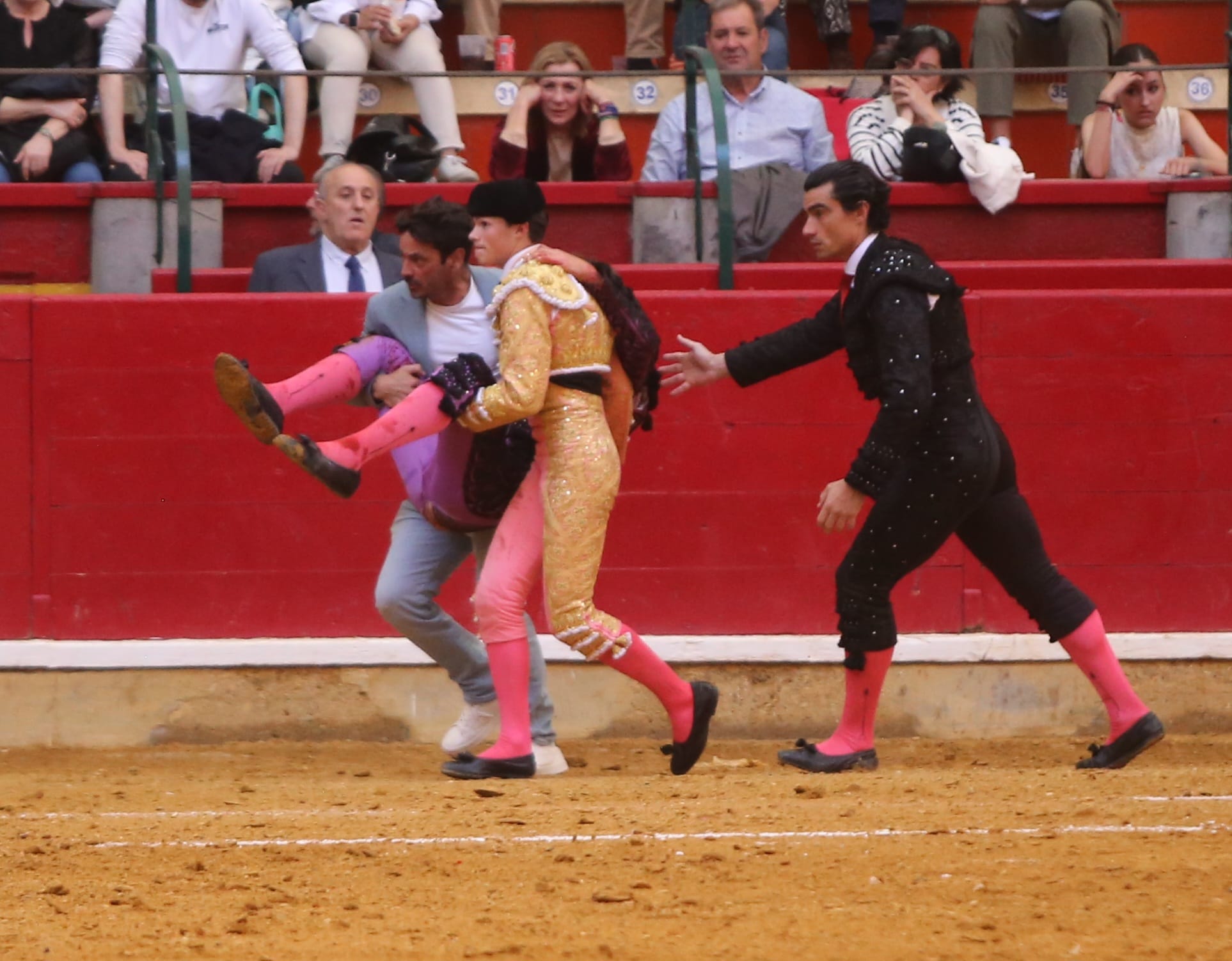 Cristiano Torres, herida por asta de toro con tres trayectorias ...